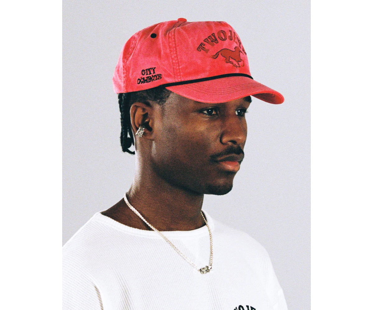 TwoJeys – Little America Store